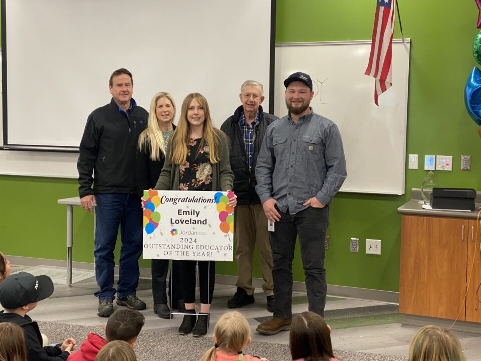 Awards & Recognition – Antelope Canyon Elementary